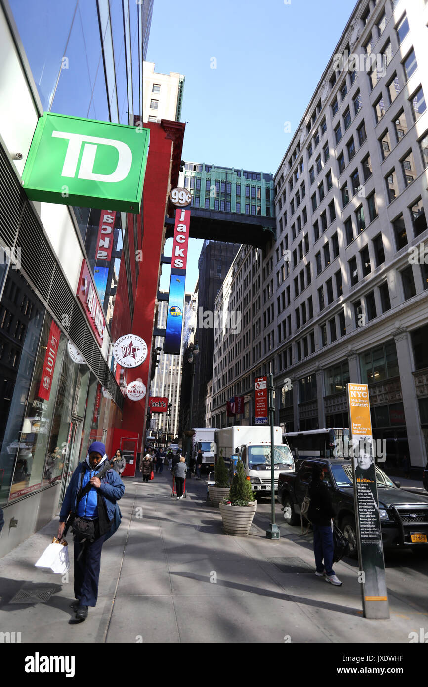 Photojournalism for nyc hi-res stock photography and images - Alamy