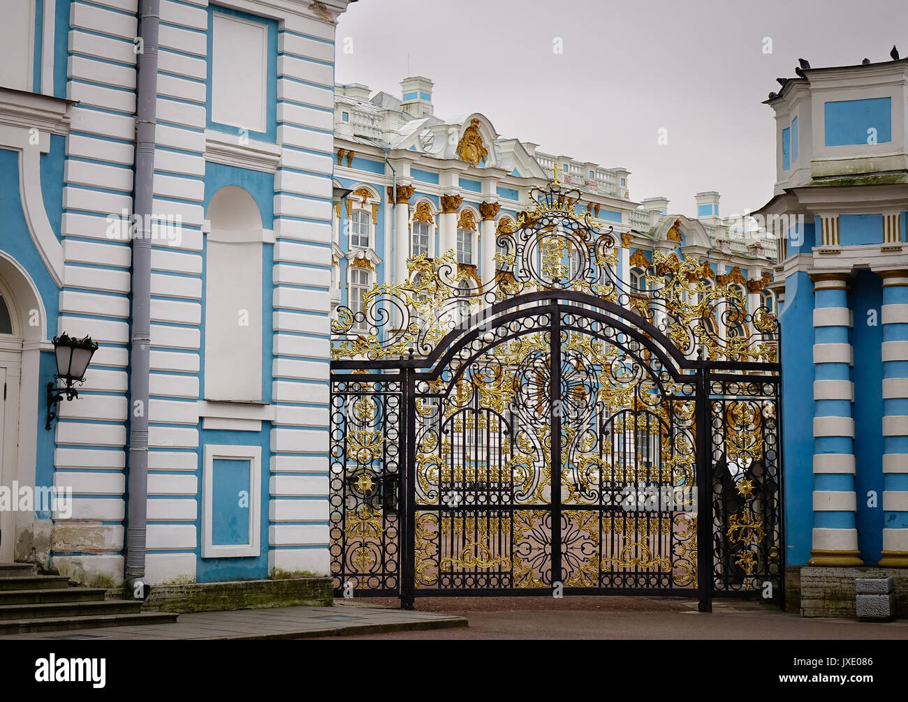 Rococo style in catherine palace hi-res stock photography and images ...