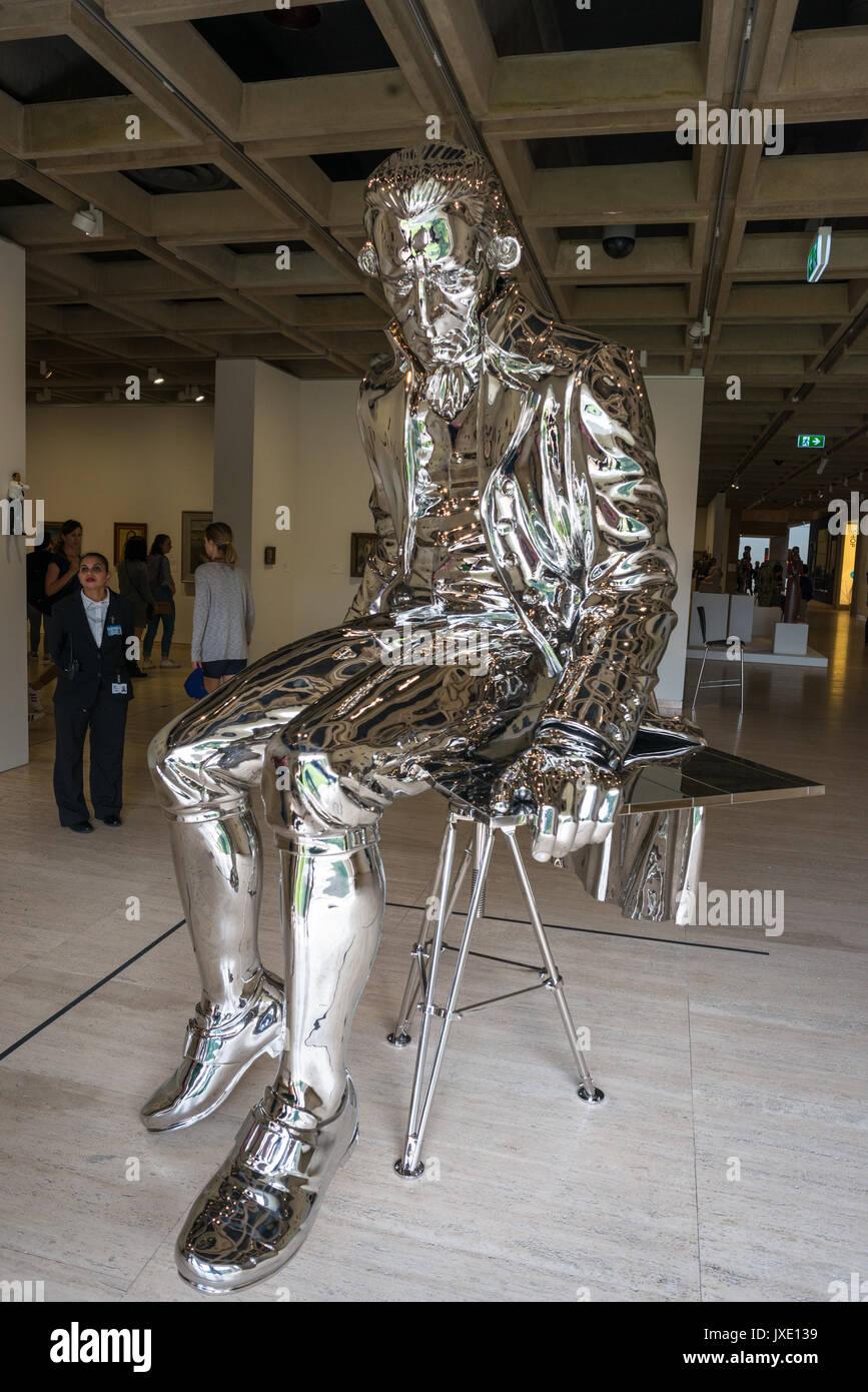 Cook sculpture hi-res stock photography and images - Alamy