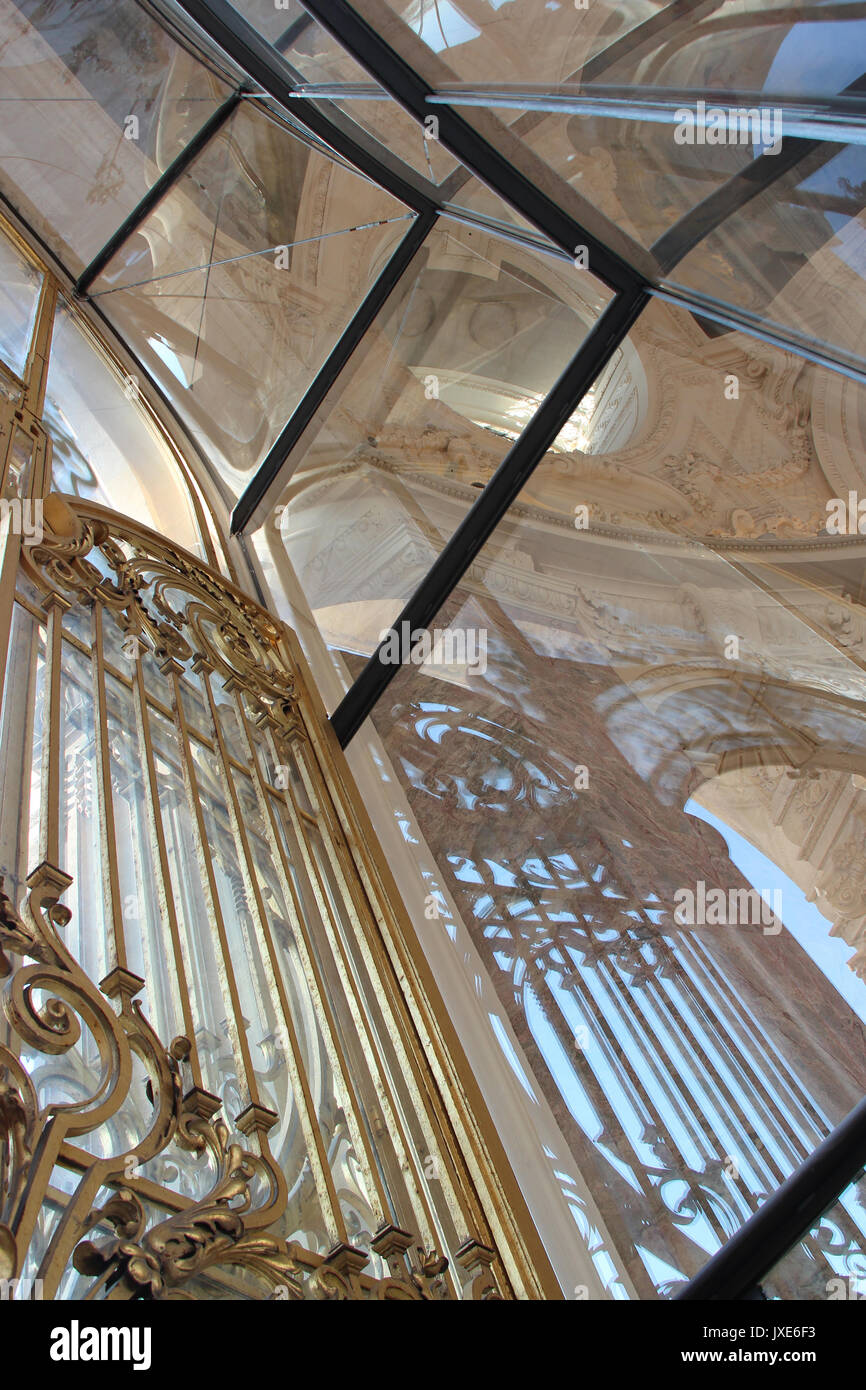 Gate of the Petit Palais in Paris (France Stock Photo - Alamy
