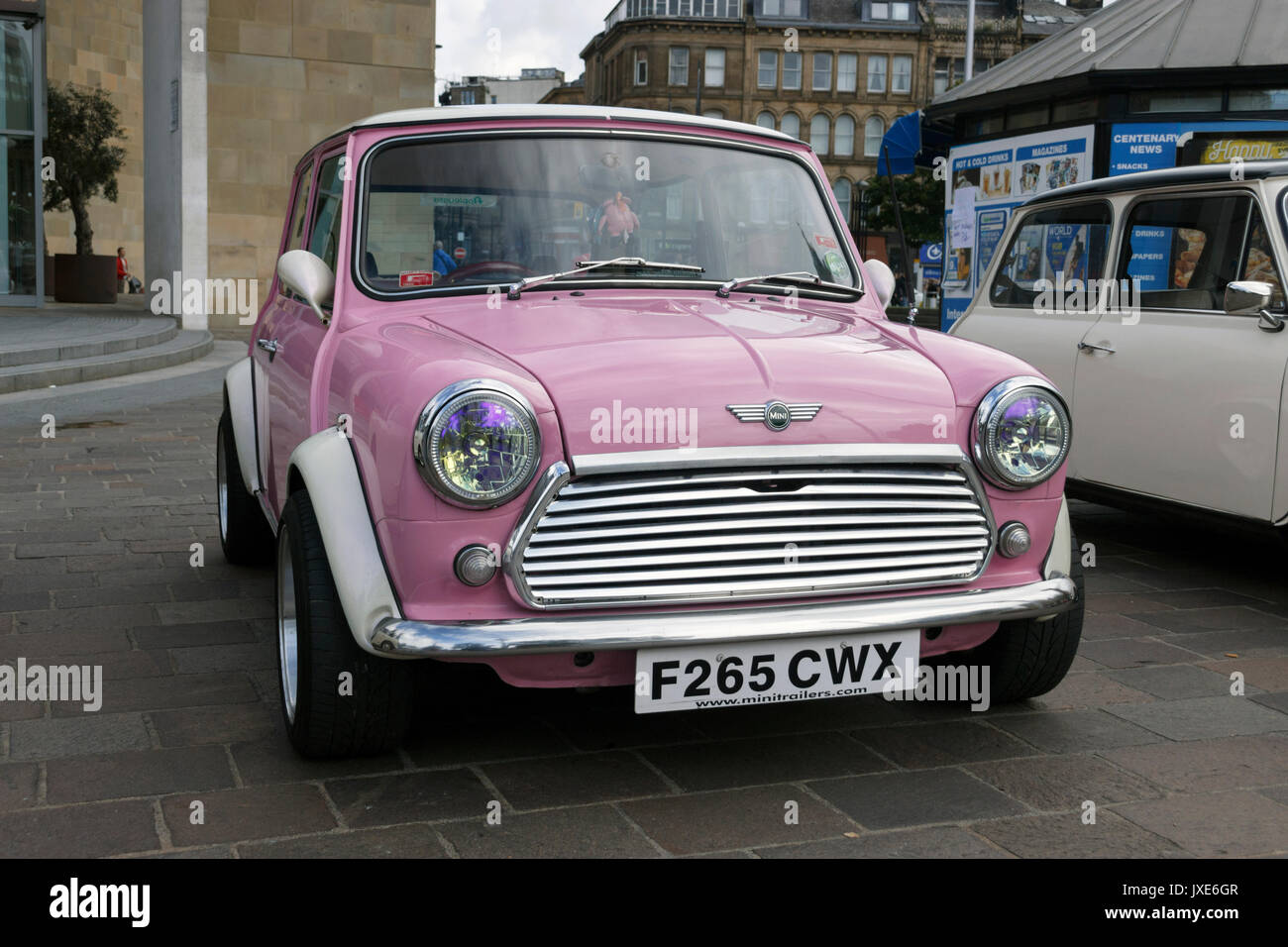 Pink mini car hi-res stock photography and images - Alamy