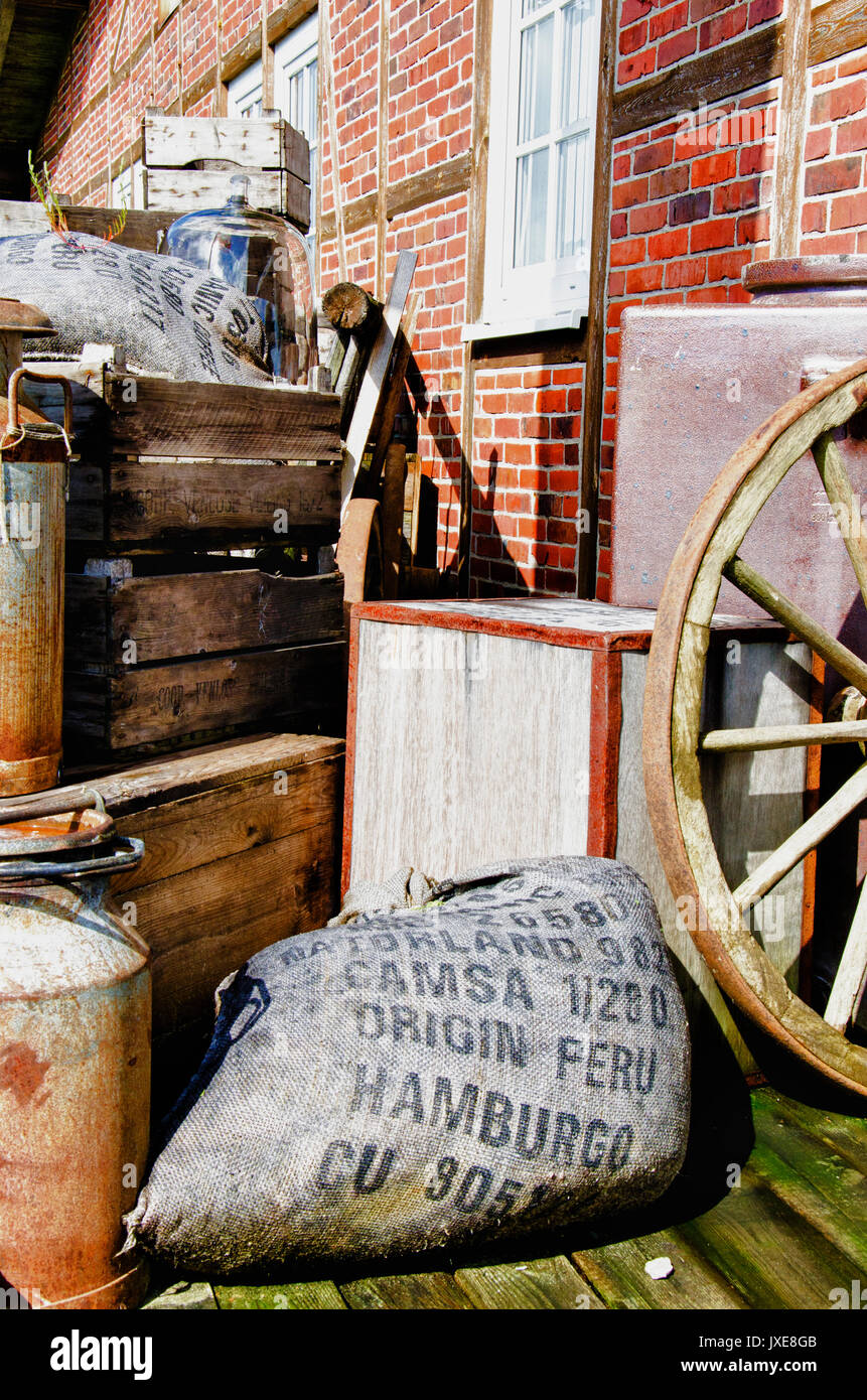 Nostalgia - Old items from the farm - Metal barrel, wooden boxes, fruit ...