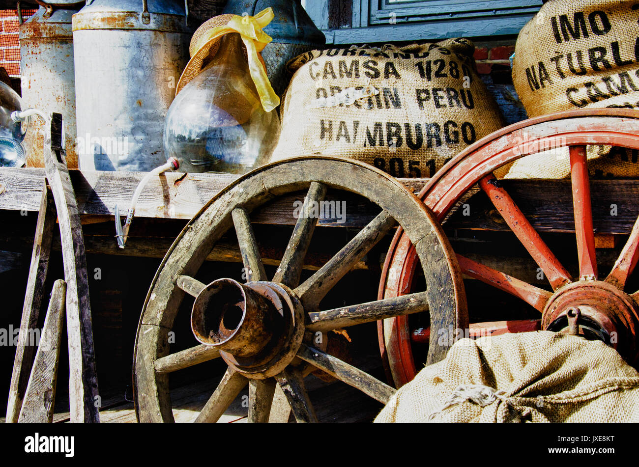 Vintage Metal Box High Resolution Stock Photography and Images - Alamy