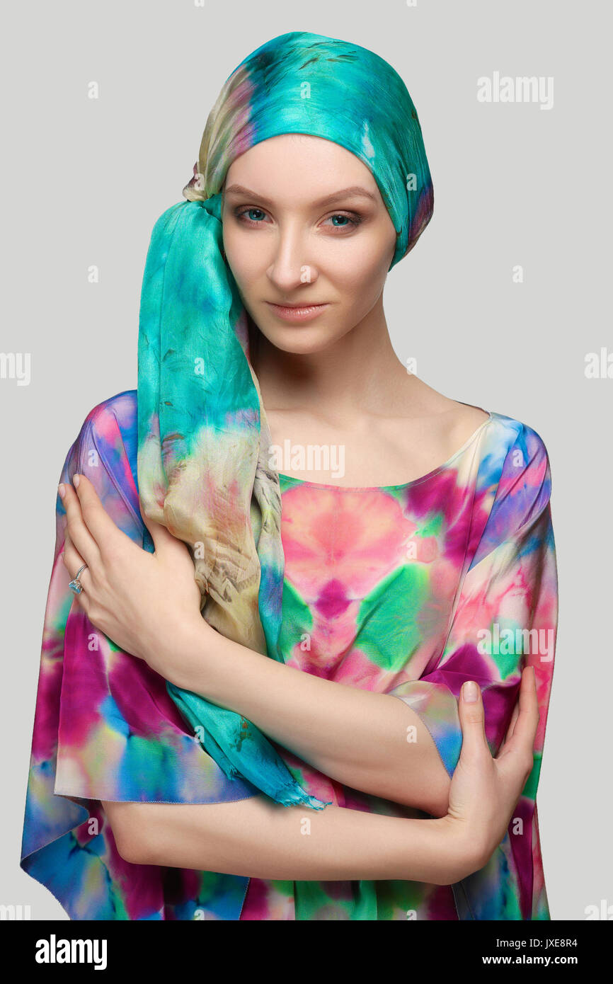 Wrap around body hi-res stock photography and images - Alamy