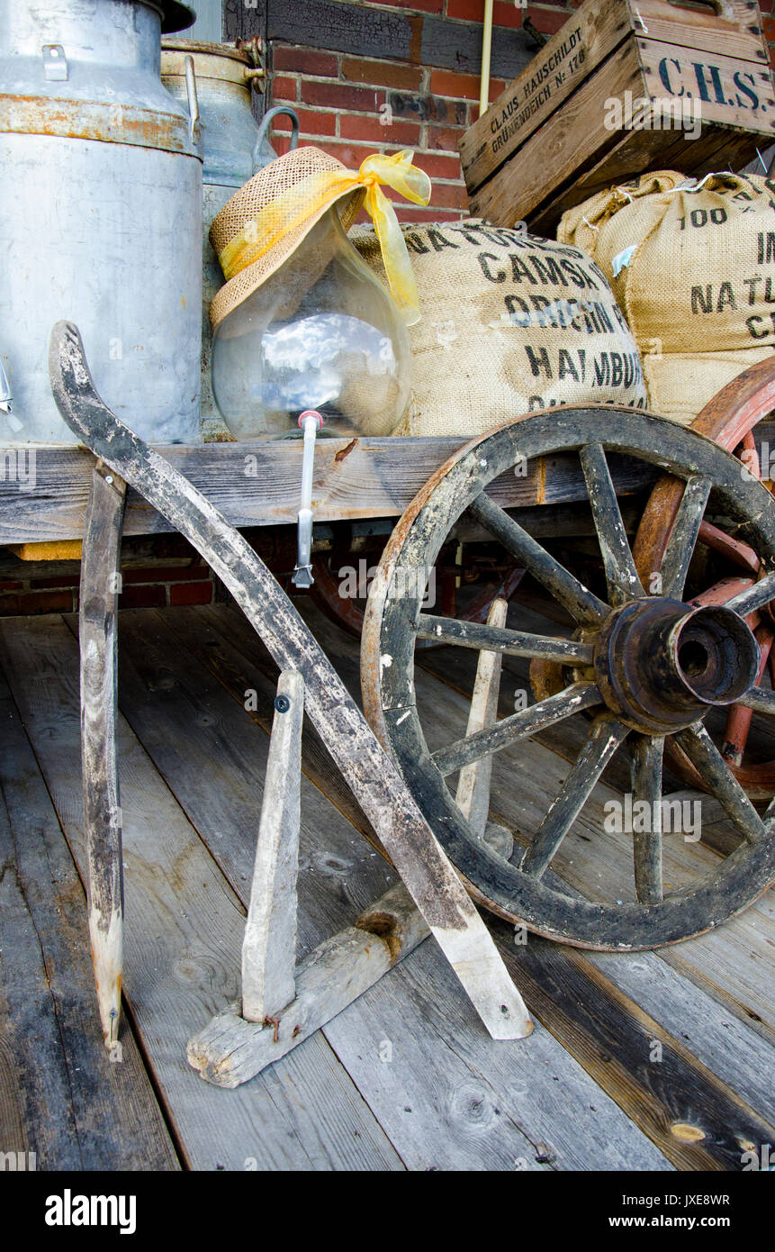 Nostalgia - Old items from the farm - Metal barrel, wooden boxes, fruit ...