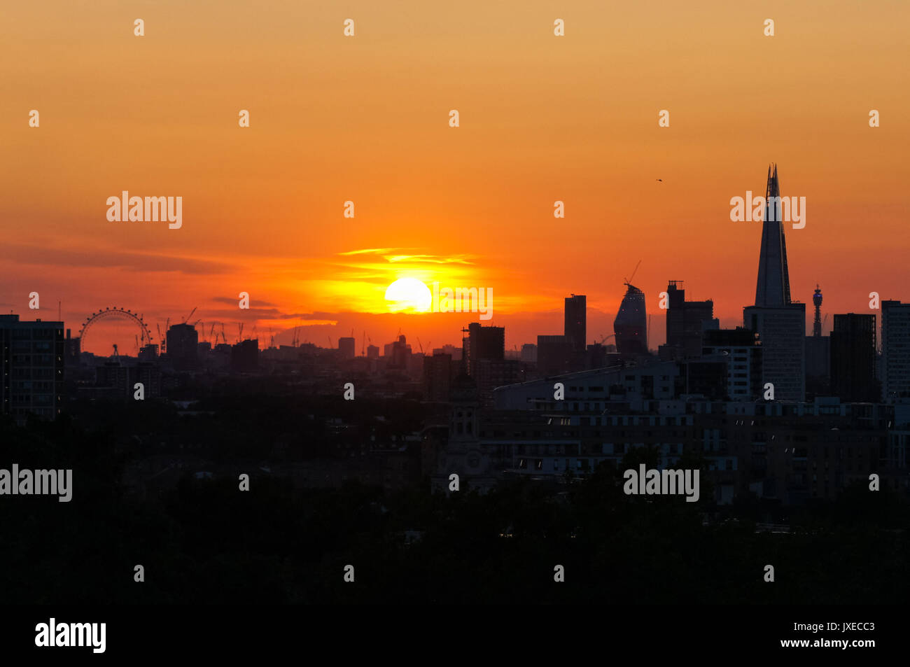 Silhouette in london hi-res stock photography and images - Alamy