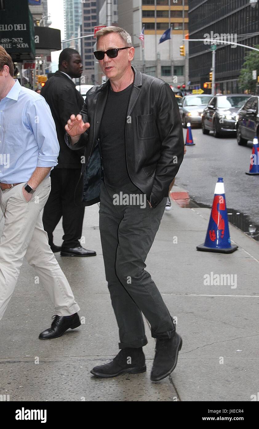 New York, NY, USA. 15th Aug, 2017. Daniel Craig spotted arriving at ...