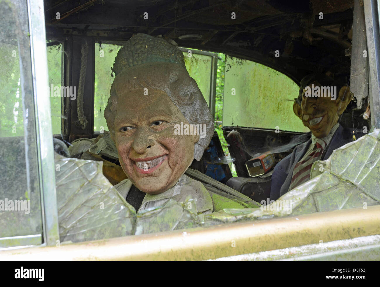 Queen elizabeth expire hi-res stock photography and images - Alamy