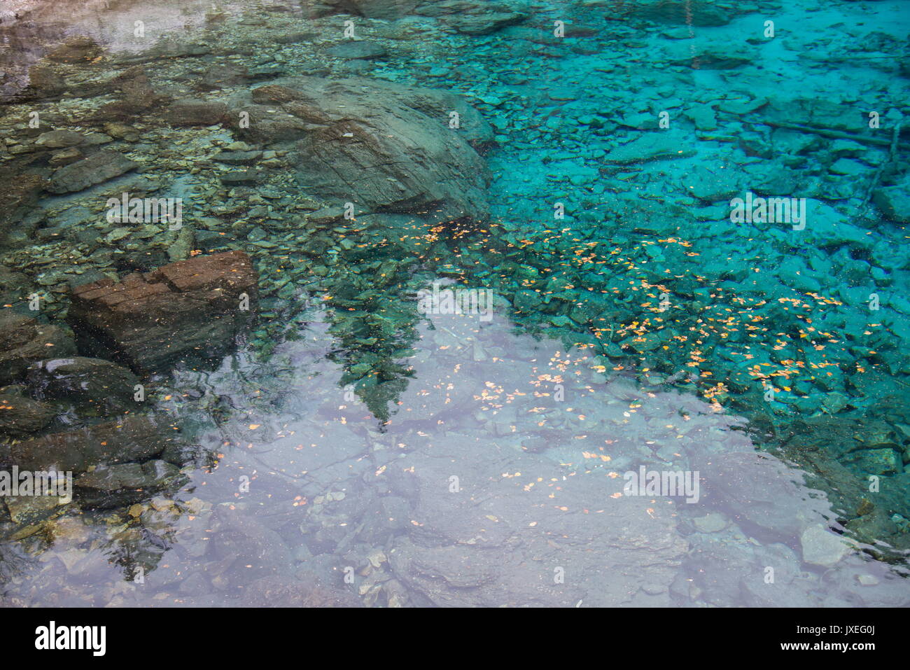 China. 16th Aug, 2017. Scenery of the Colorful Pool at Jiuzhaigou ...