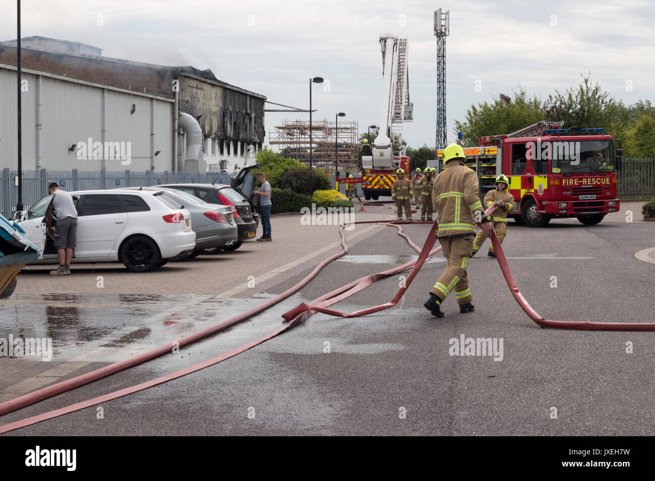 Airport fire engine uk hi-res stock photography and images - Alamy