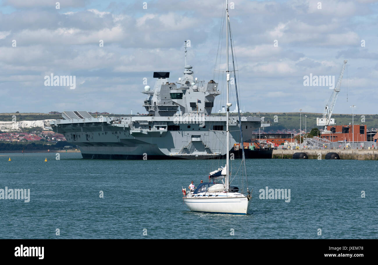 Portsmouth, UK. 16th Aug, 2017. Royal Navy Dockyard with aircraft ...