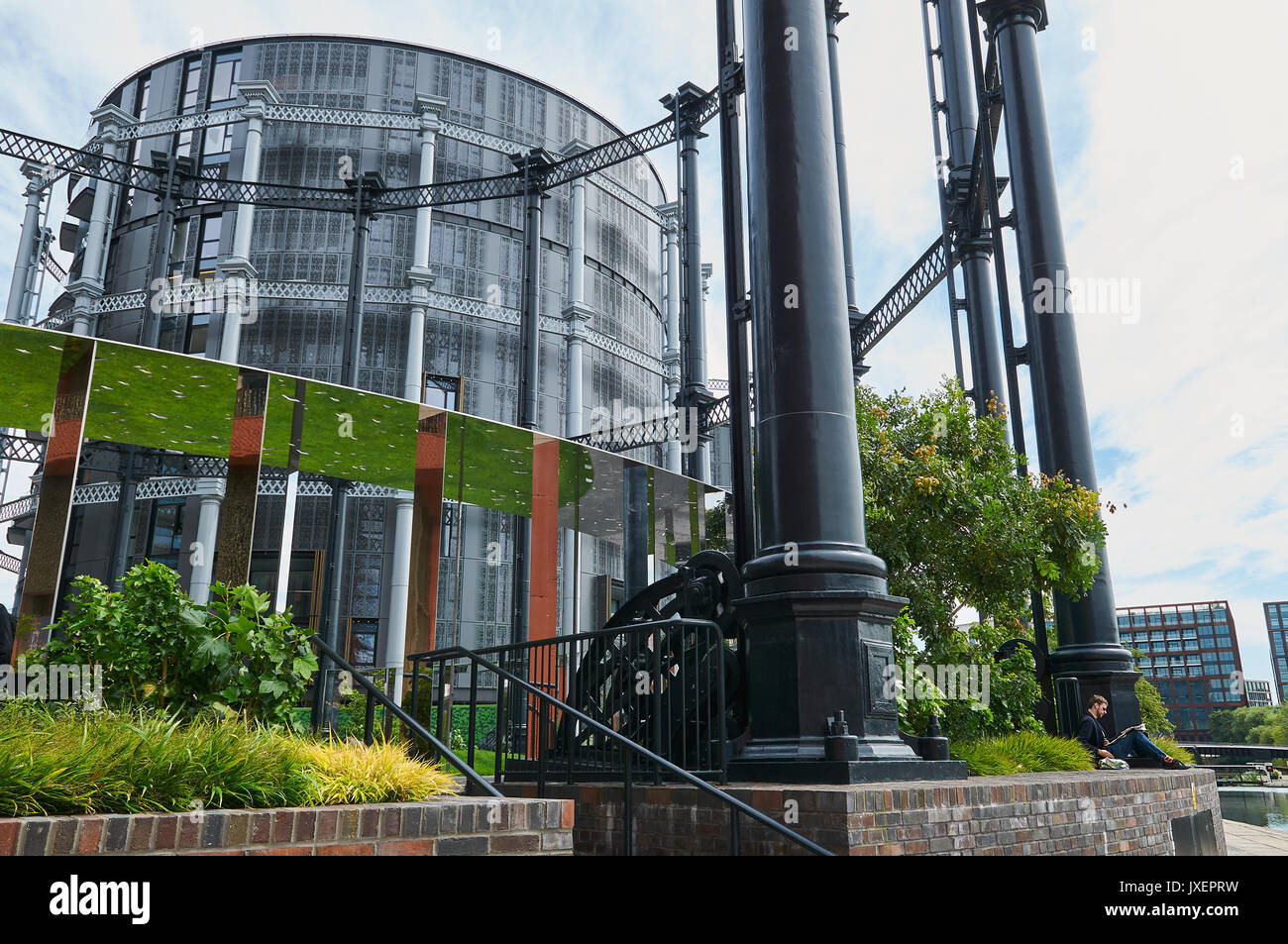 Kings cross gasholder london uk hi-res stock photography and images - Alamy