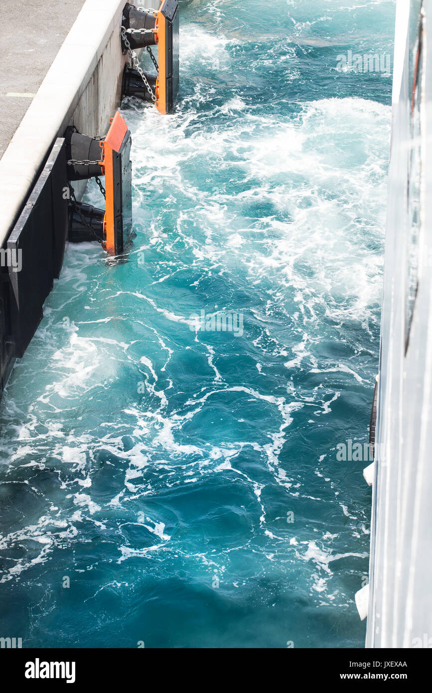 Hydraulic ferry boat push mechanism from dock Stock Photo - Alamy