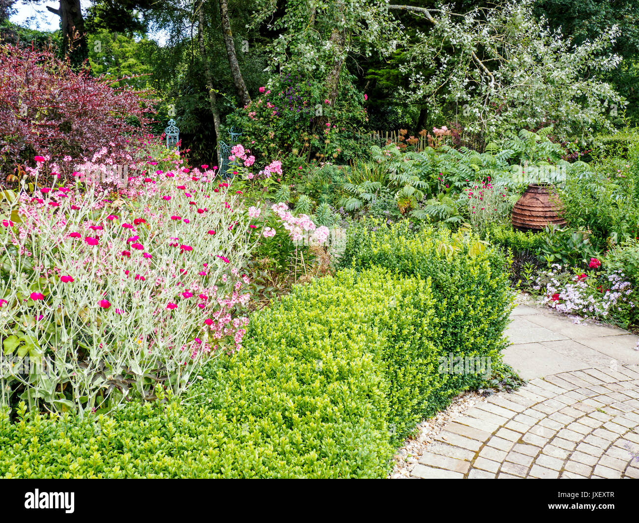Burrow Farm Gardens, Devon's Secret Garden at Dalwood near Axminster is ...