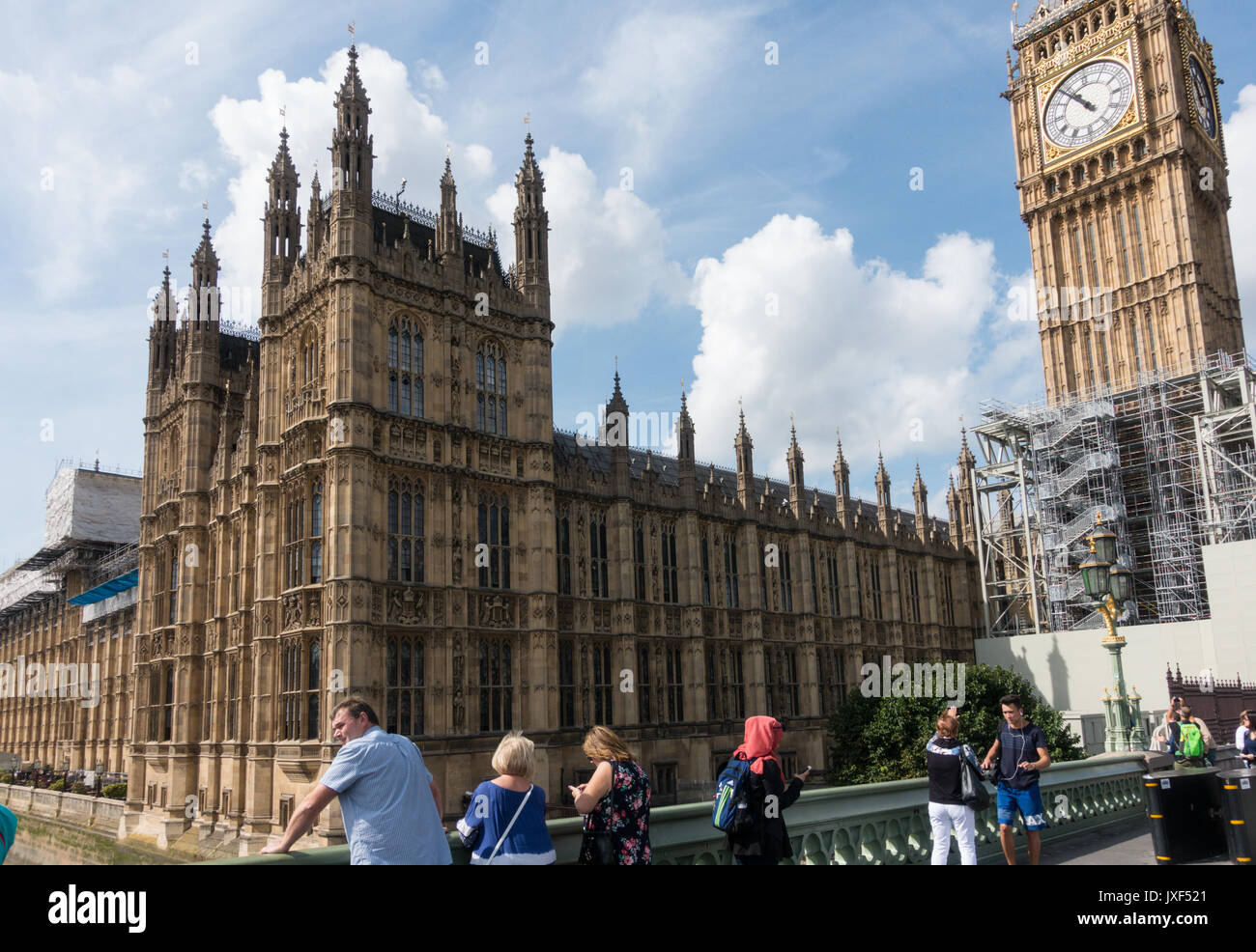 Big bens clock tower hi-res stock photography and images - Alamy