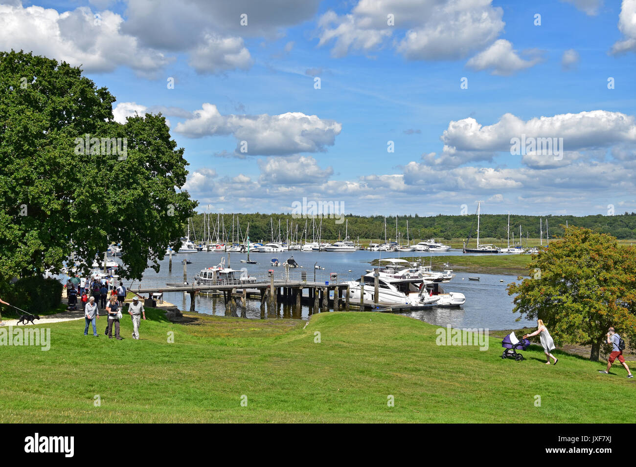 Beaulieu river marina bucklers hard hi-res stock photography and images ...