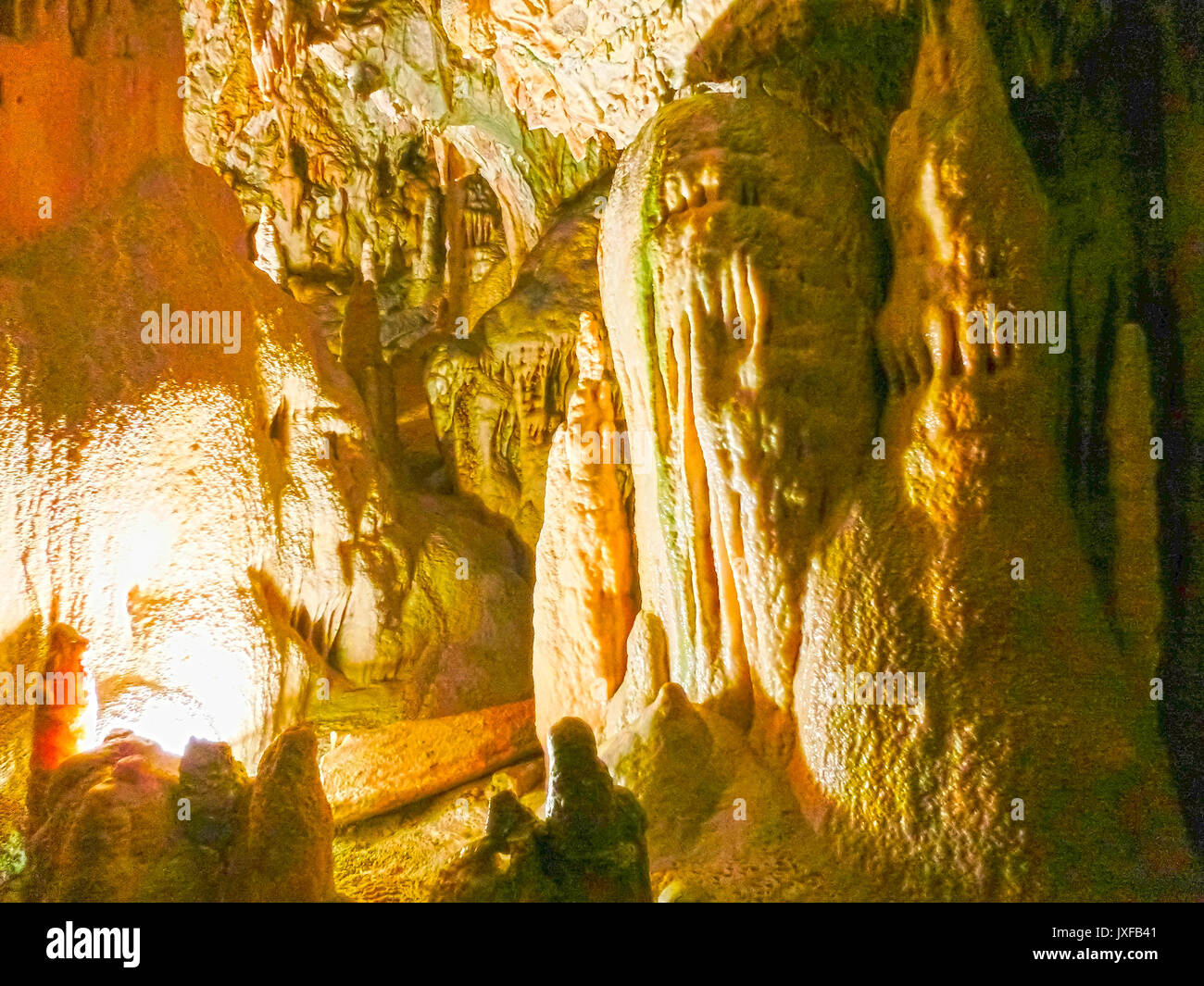 Karst features hi-res stock photography and images - Alamy