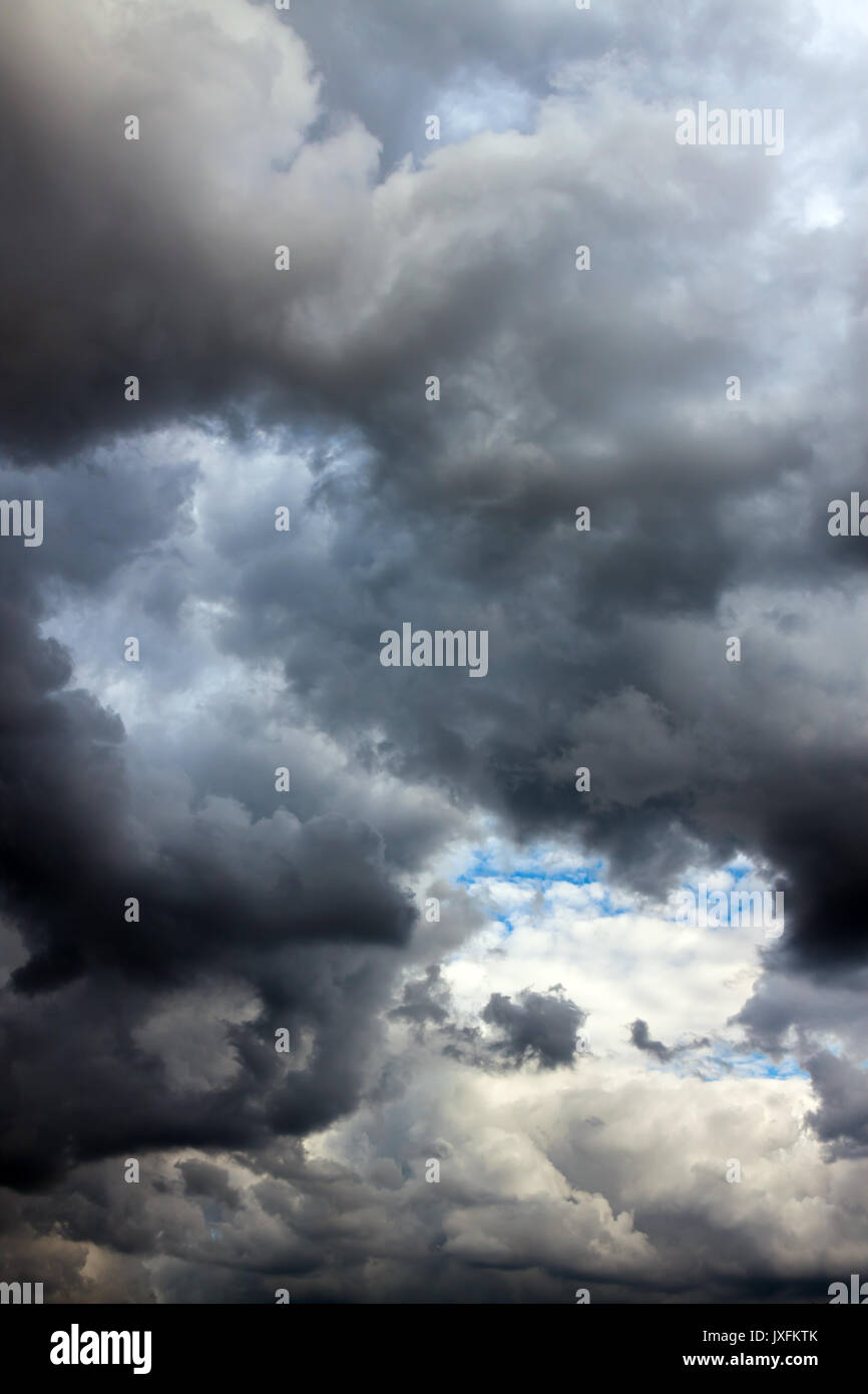 Dark weather hi-res stock photography and images - Alamy