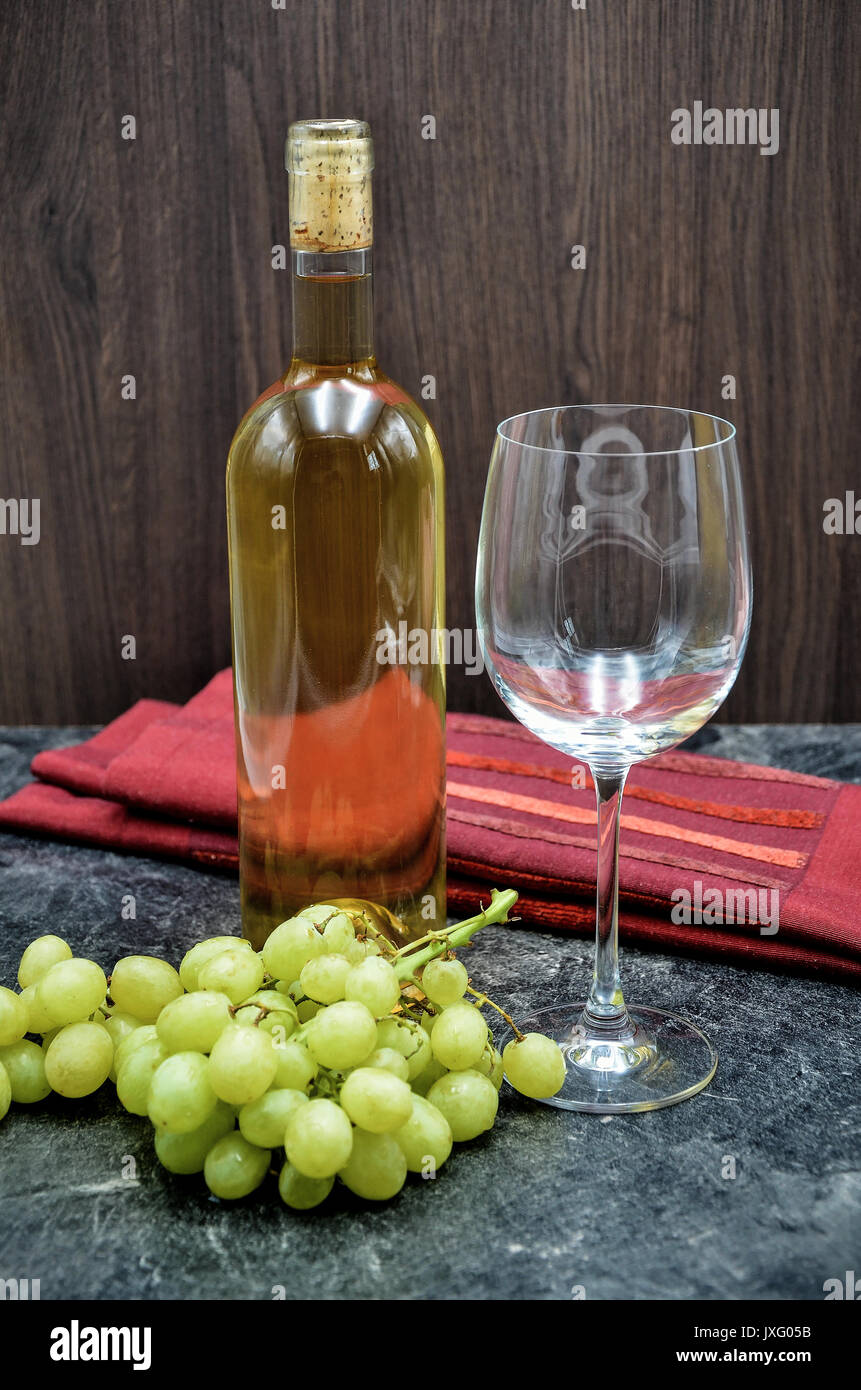 vino wine scenery Stock Photo - Alamy