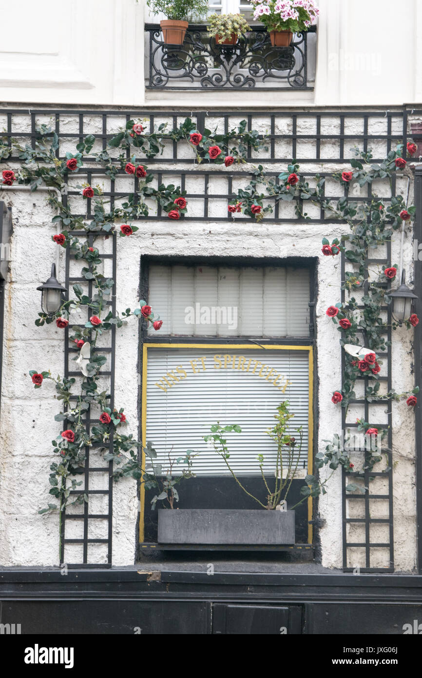 Restaurant windows hi-res stock photography and images - Alamy