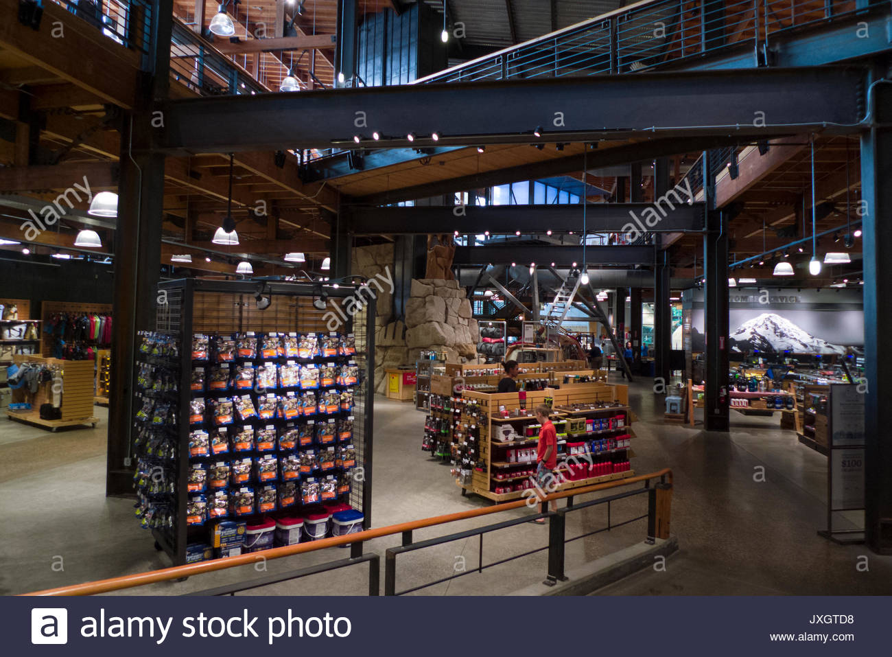 Rei Shop High Resolution Stock Photography and Images - Alamy