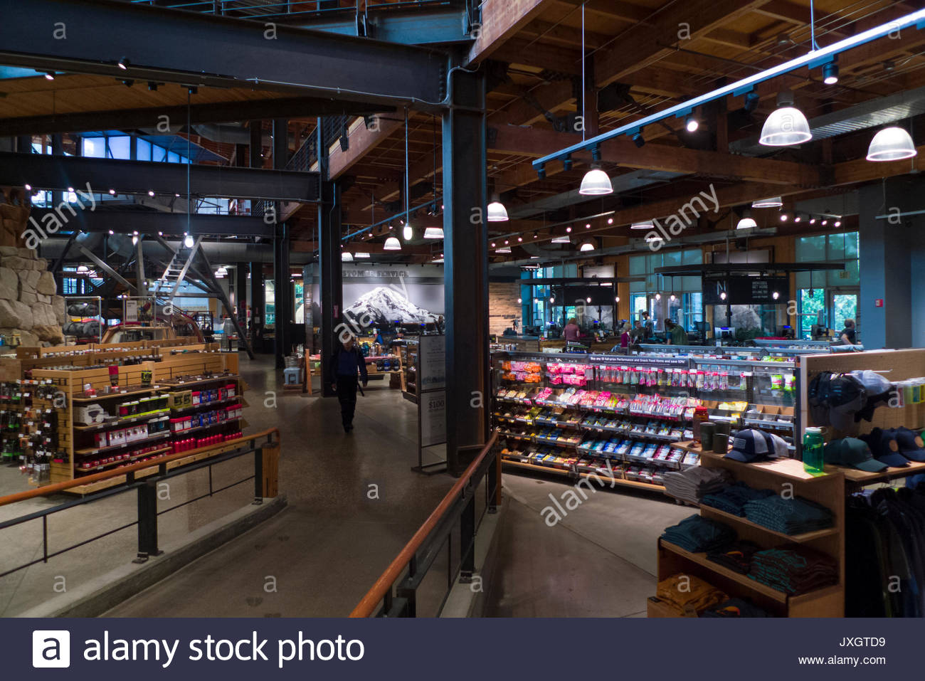 Rei Shop High Resolution Stock Photography and Images - Alamy