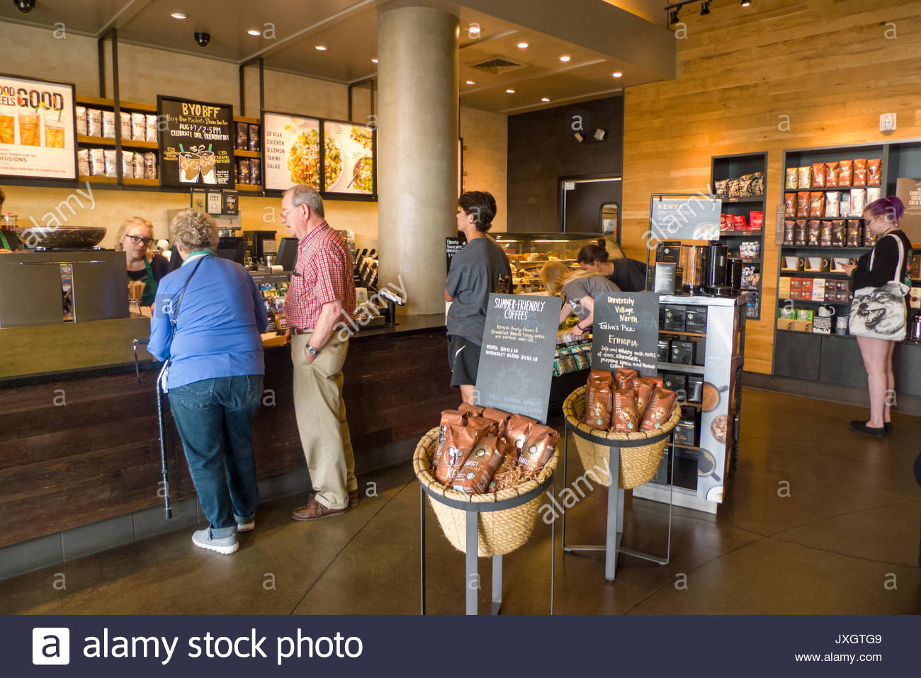 Starbucks Counter Usa High Resolution Stock Photography and Images - Alamy