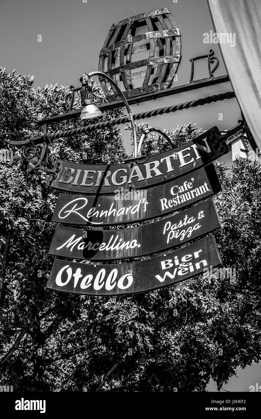 Berlin summer biergarten hi-res stock photography and images - Alamy