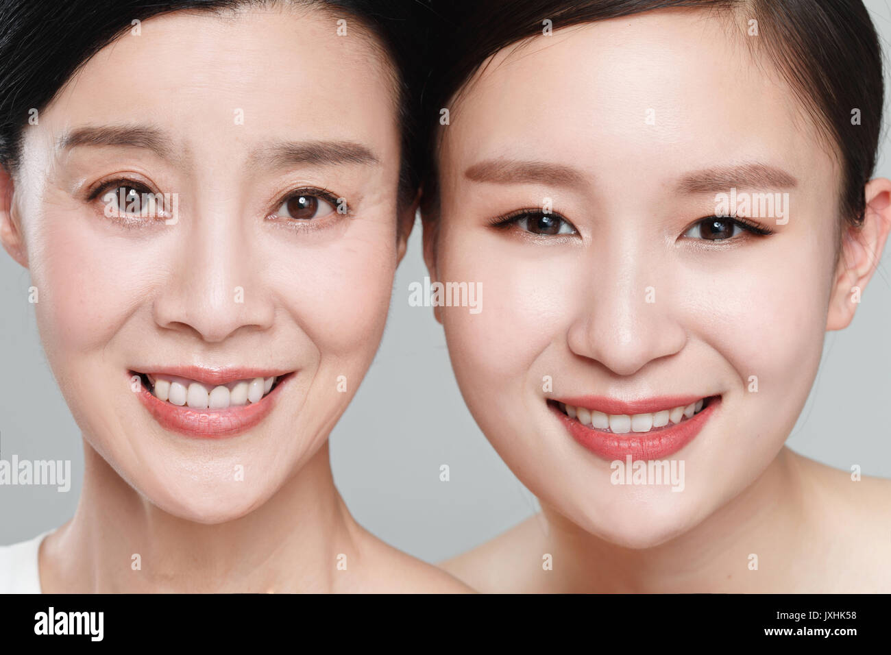 Mother and young daughter studio hi-res stock photography and images ...