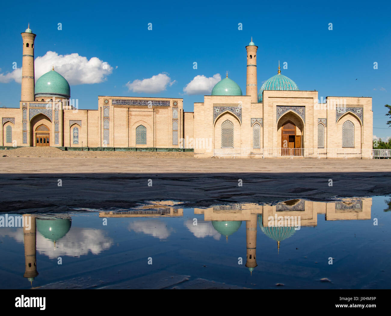 Khast imam mosque hi-res stock photography and images - Alamy