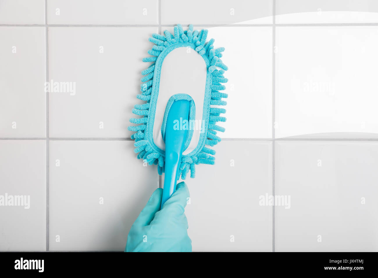 Wiping wall hi-res stock photography and images - Alamy