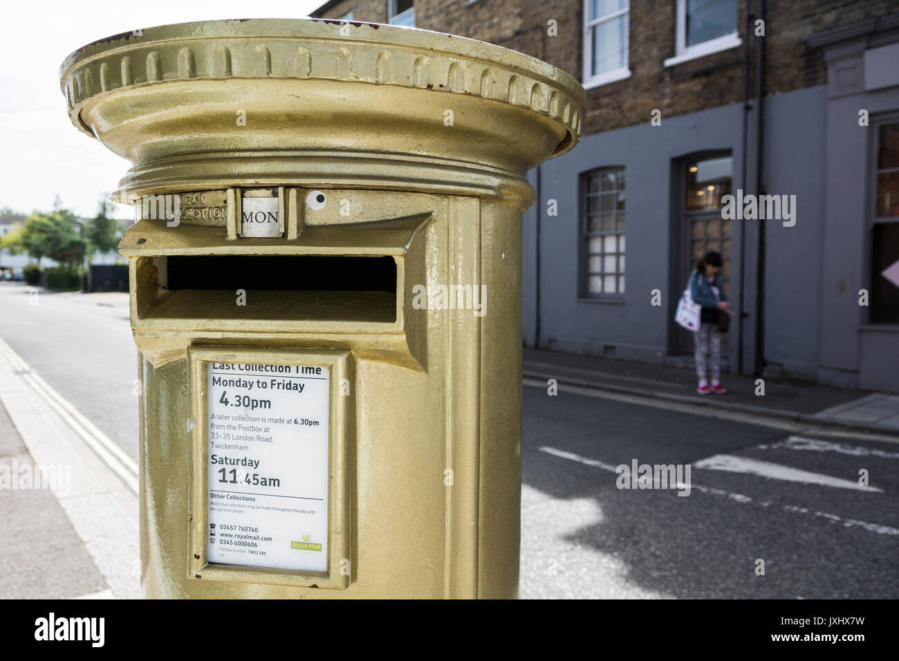 Mo farah gold medals hi-res stock photography and images - Alamy