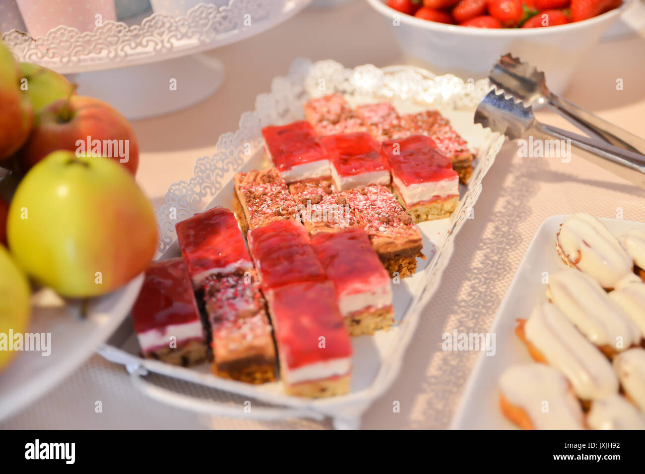 restaurant sweets arrangements for wedding reception Stock Photo - Alamy