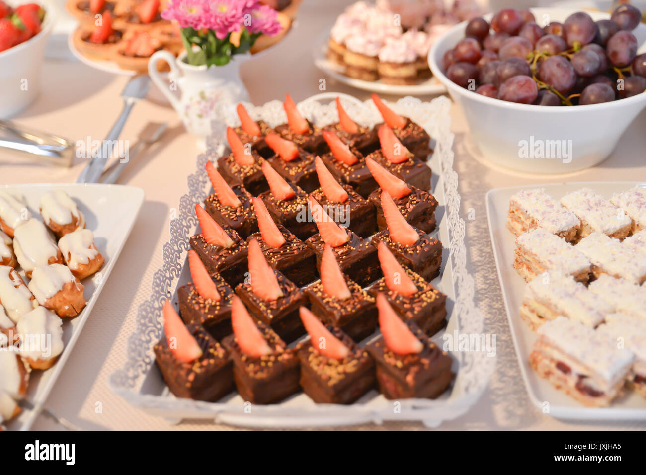 restaurant sweets arrangements for wedding reception Stock Photo - Alamy