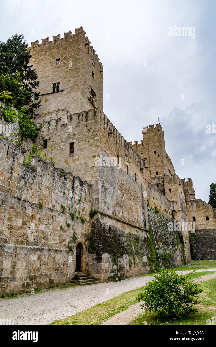 Walls of Rhodes old town and Grand Master Palace, view from the moat ...