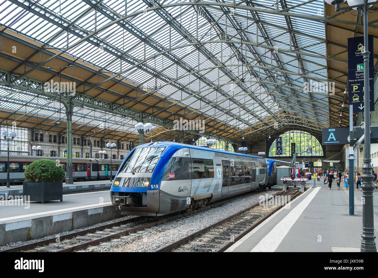 Train sncf ter railway hi-res stock photography and images - Alamy