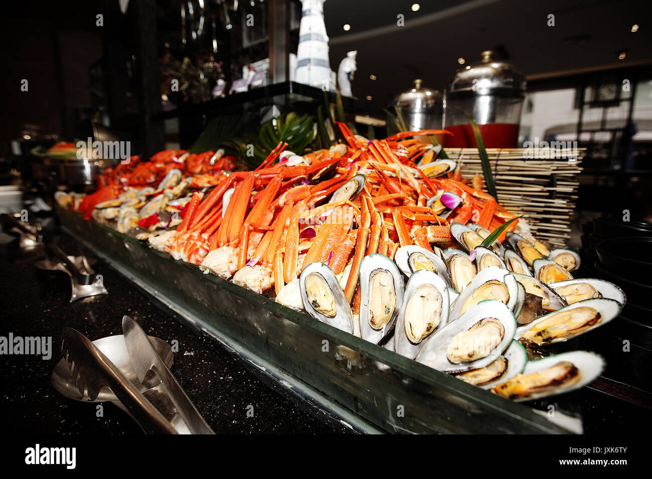 Oyster buffet hi-res stock photography and images - Alamy