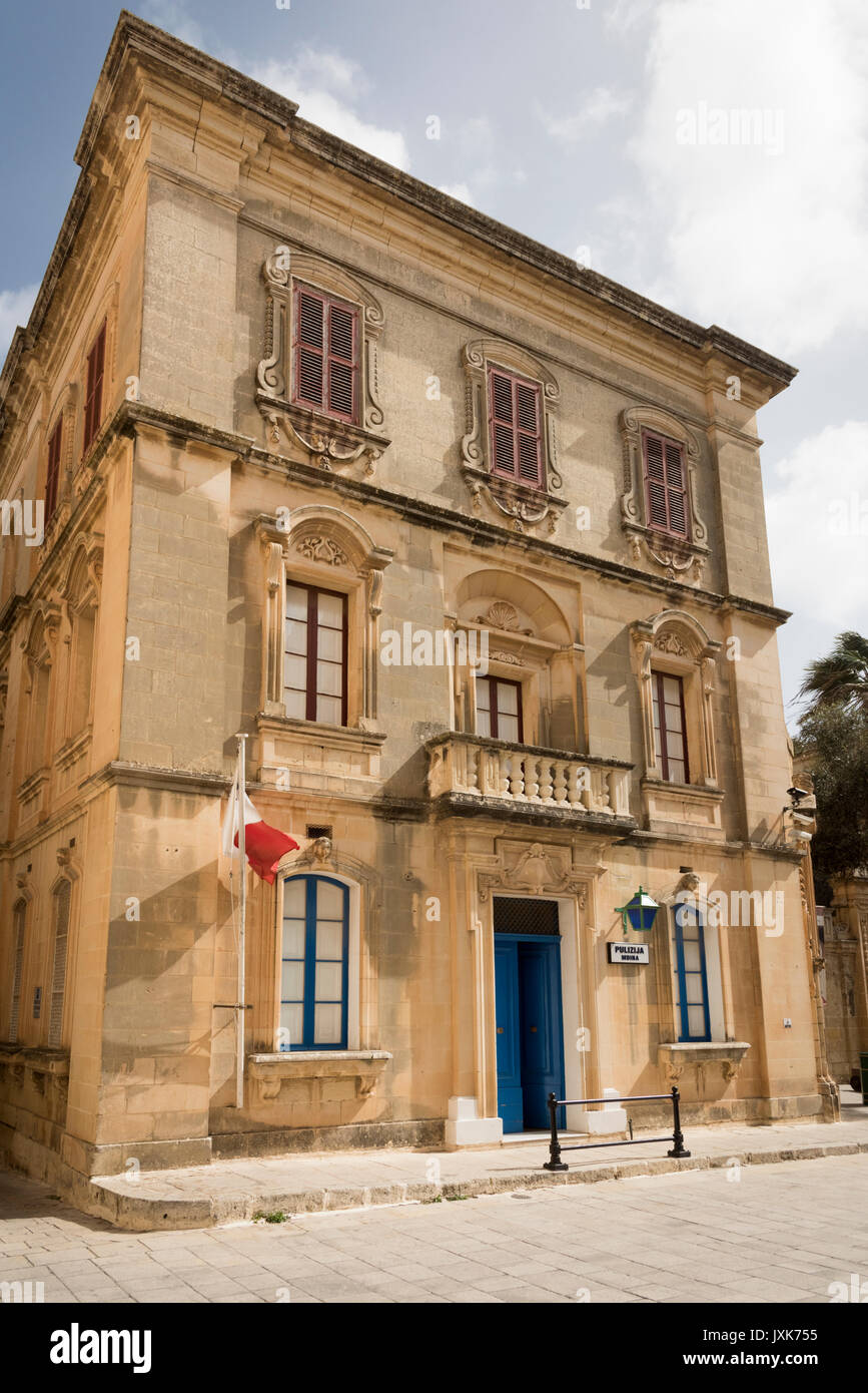 Police station building hi-res stock photography and images - Alamy
