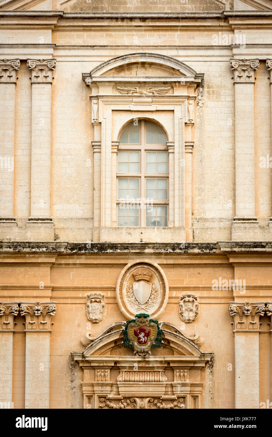 Honey coloured buildings hi-res stock photography and images - Alamy