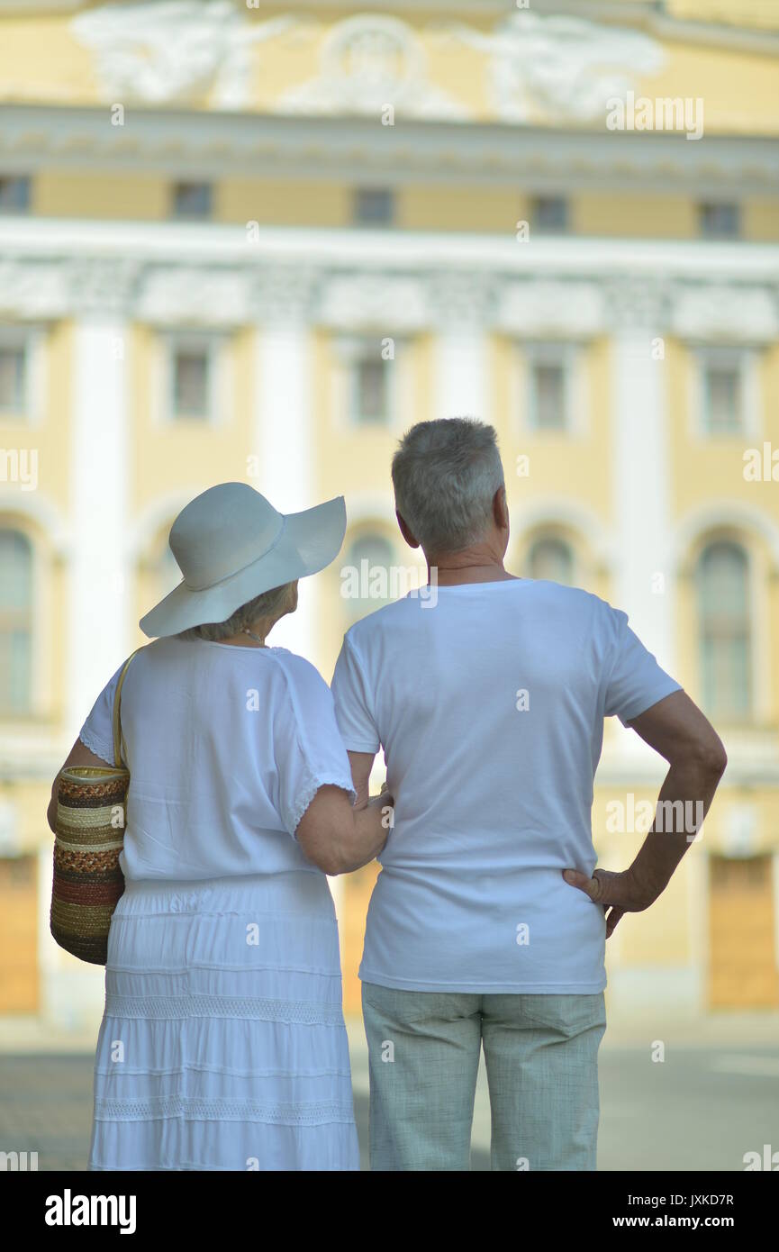 Retired mature couple traveling hi-res stock photography and images - Alamy