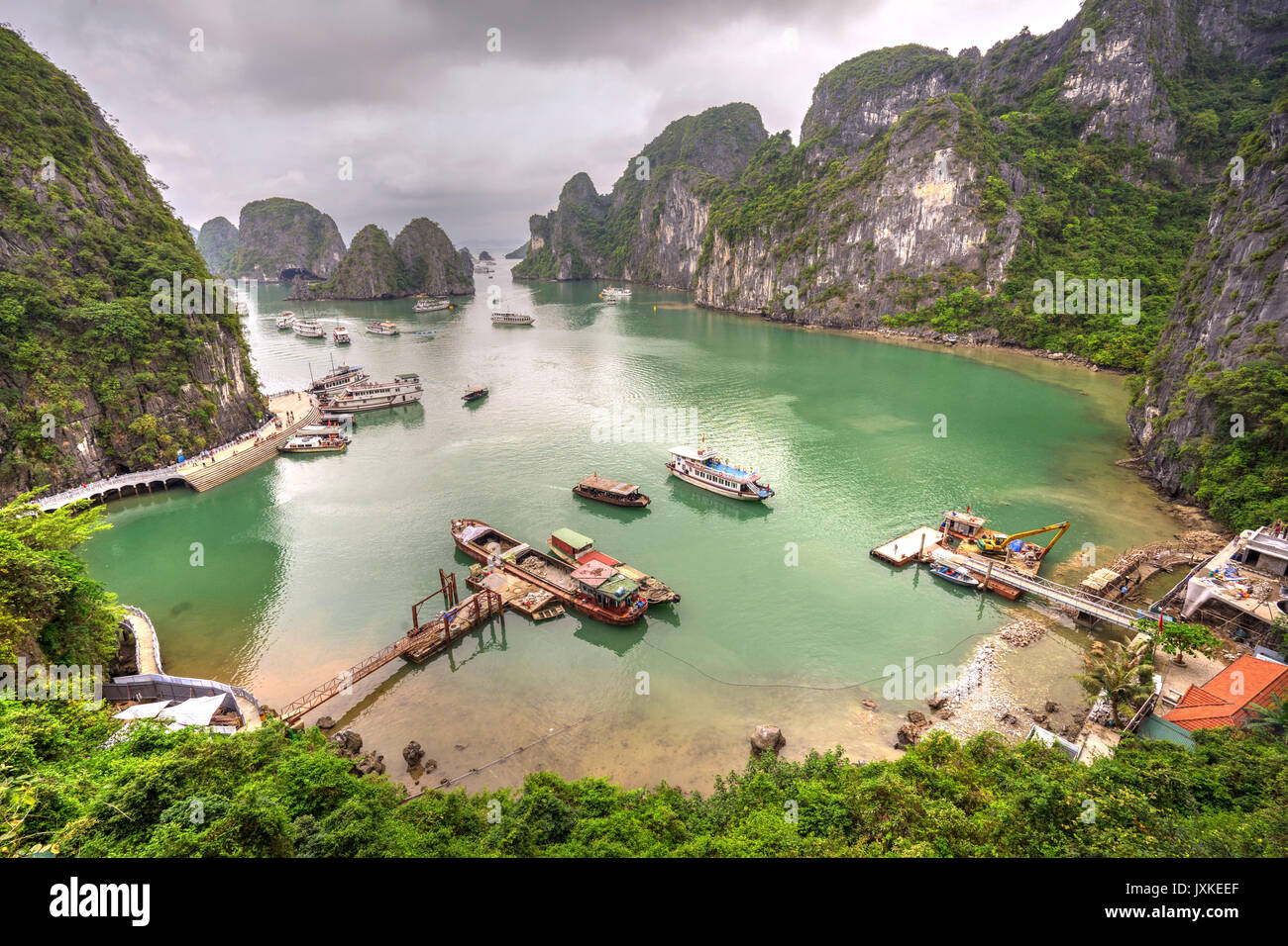 Limestone islands hi-res stock photography and images - Alamy