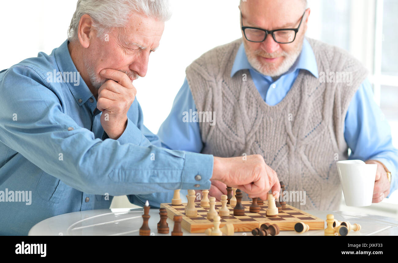 men playing chess Stock Photo - Alamy