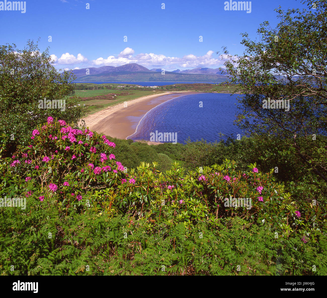 Colourful view across Carradale Bay towards the island of Arran ...