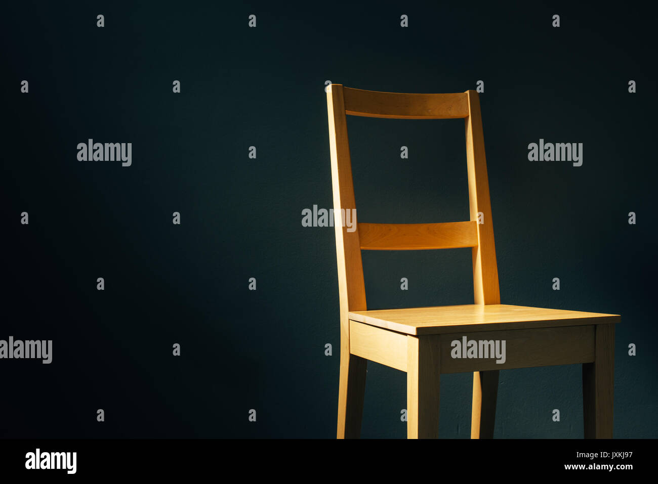 Abandoned chair hi-res stock photography and images - Alamy