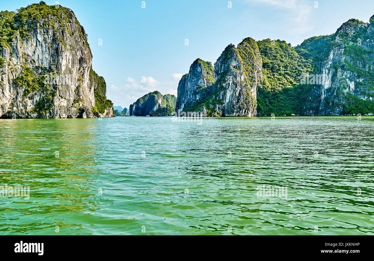 beautiful green limestone mountains in halon bay vietnam asia Stock ...