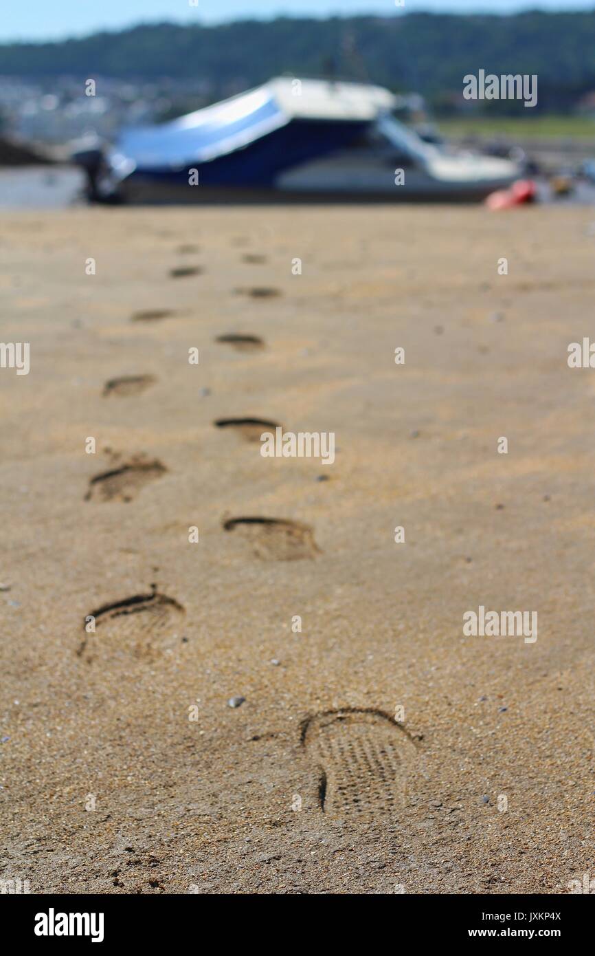 footsteps on the beach Stock Photo - Alamy