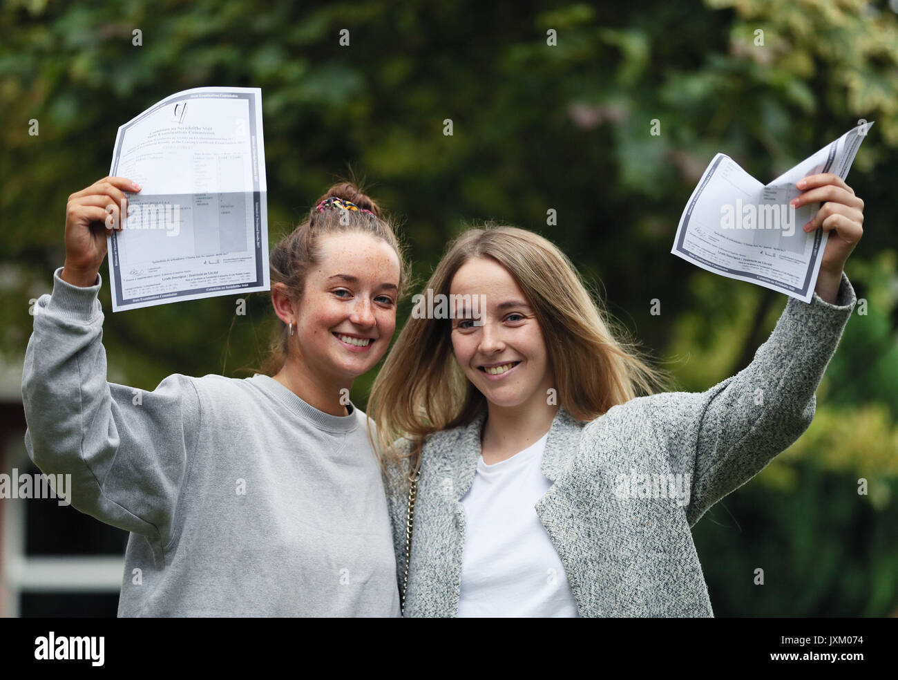 Leaving certificate results hi-res stock photography and images - Alamy