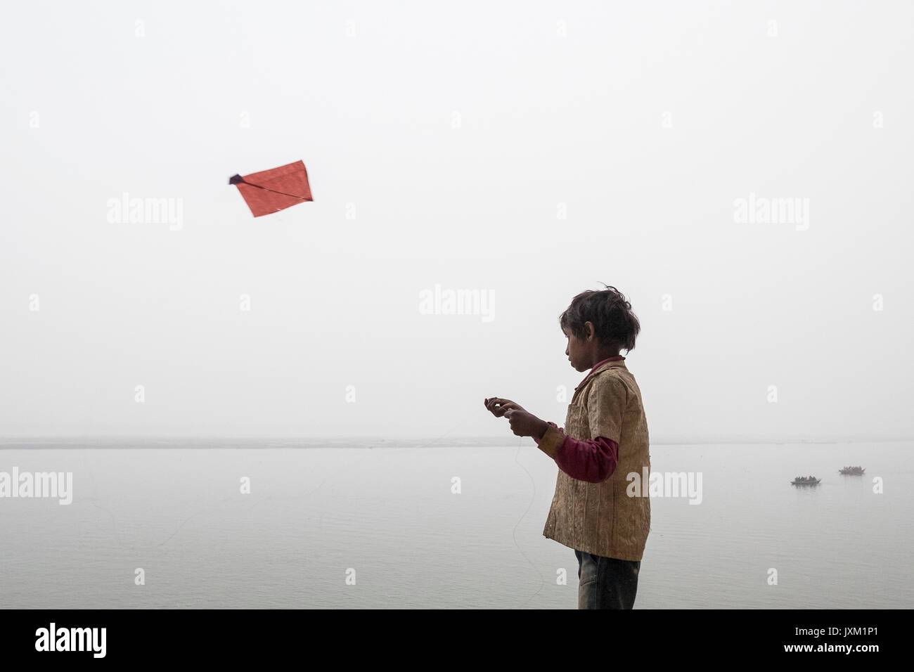 Boy with kite india hi-res stock photography and images - Alamy