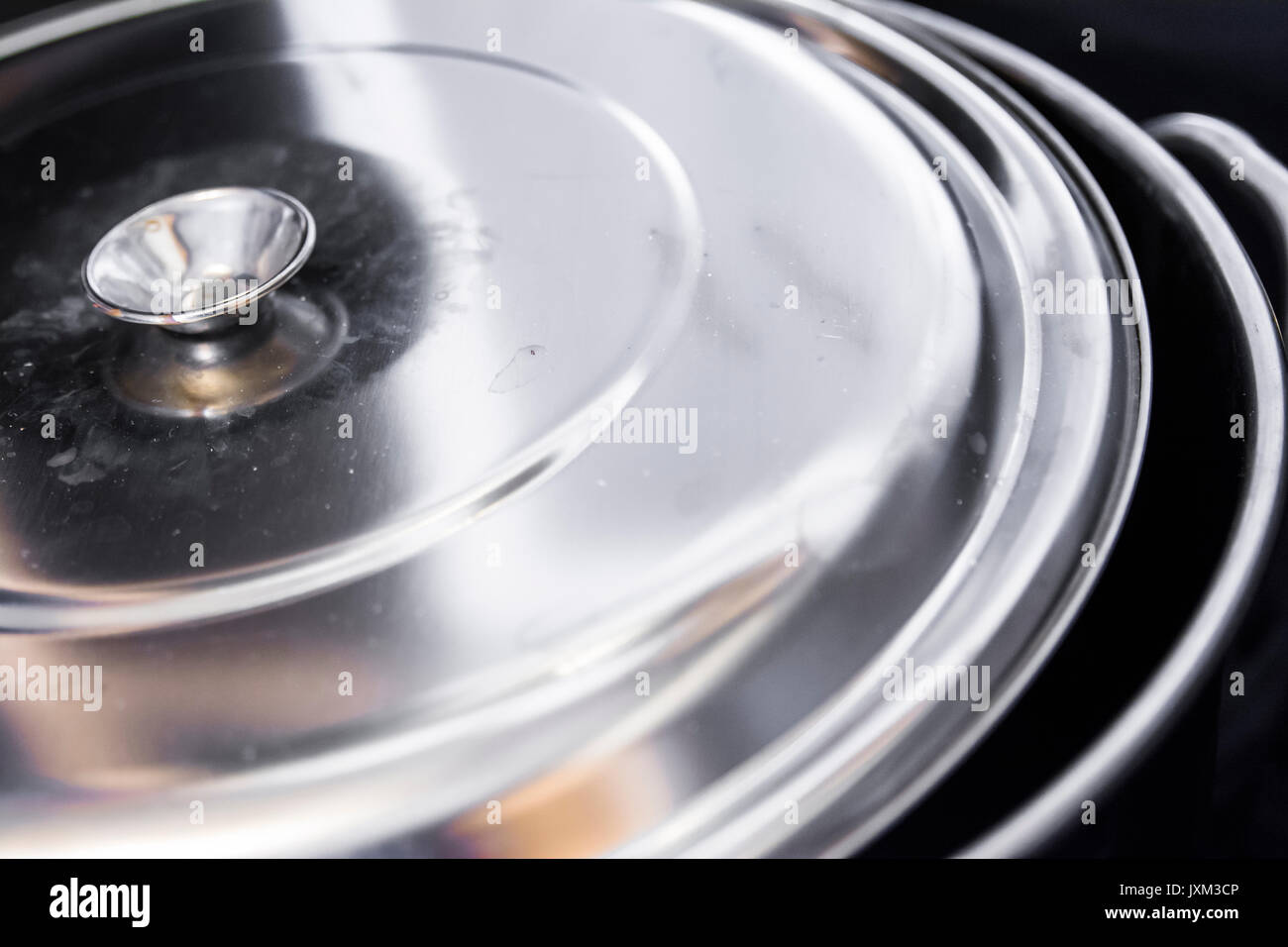 Mashing grain hi-res stock photography and images - Alamy