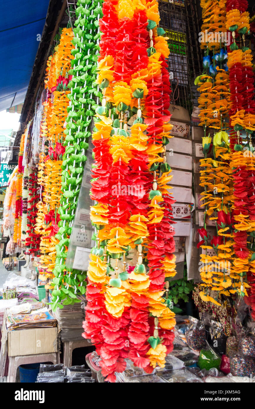 Indian garlands hi-res stock photography and images - Alamy